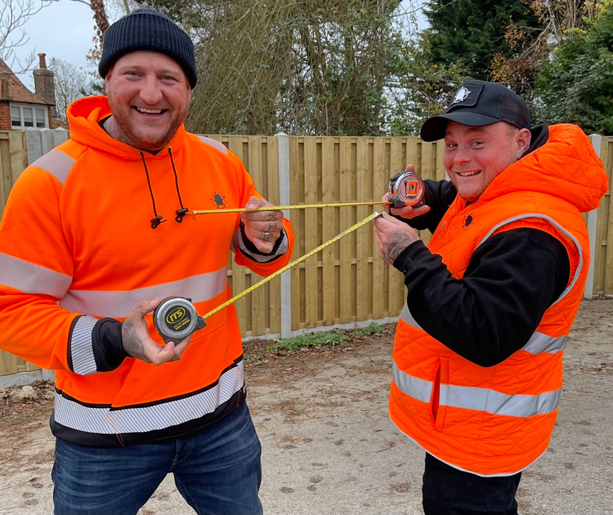 THE BALD BUILDERS BACK ON THE TOOLS – The Bald Builders